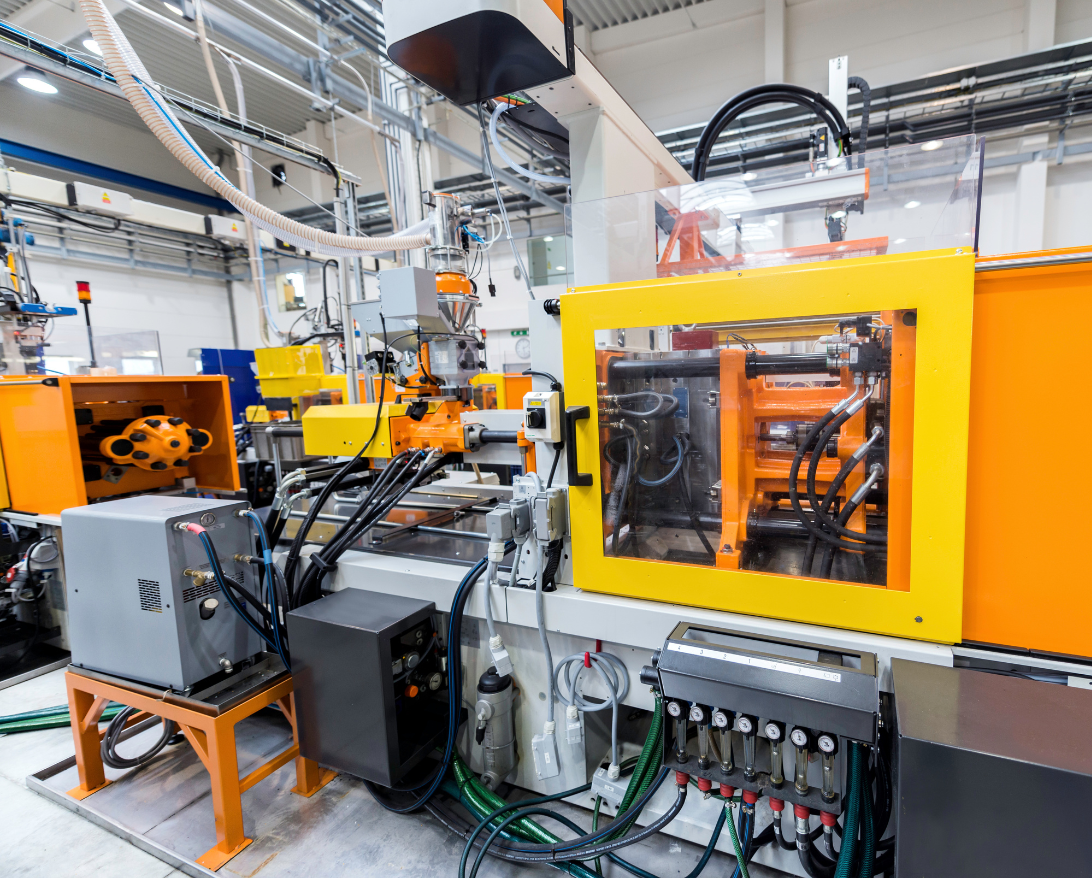 应对注塑成型挑战：聆听行业专家的见解 | Navigate Injection Molding Challenges: Insights ...